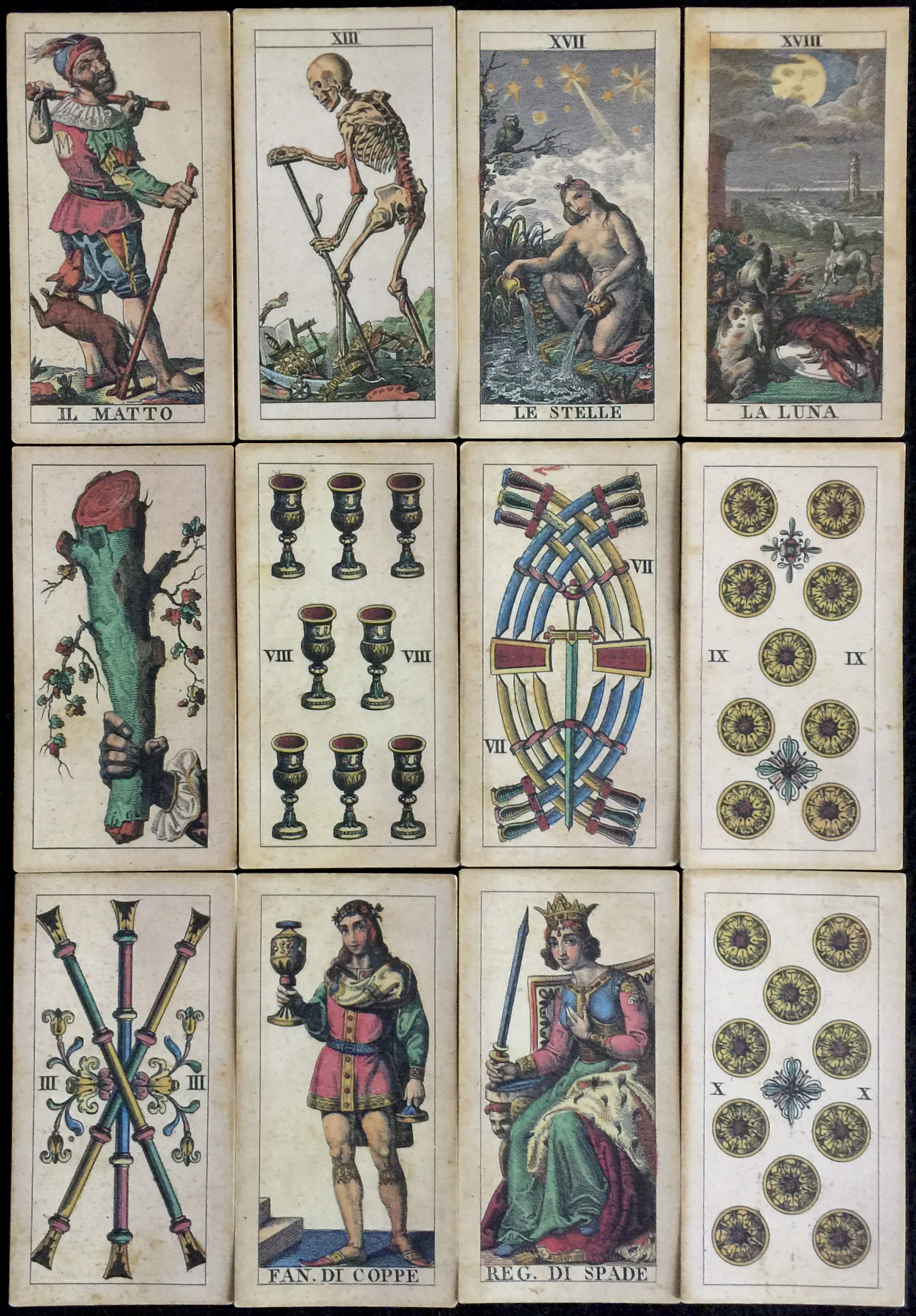 Decks – ARCANIS TAROT